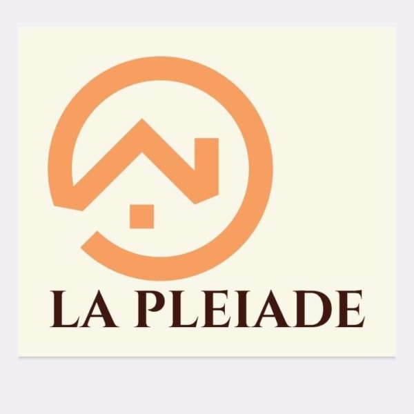 Nîmes – La Pléiade